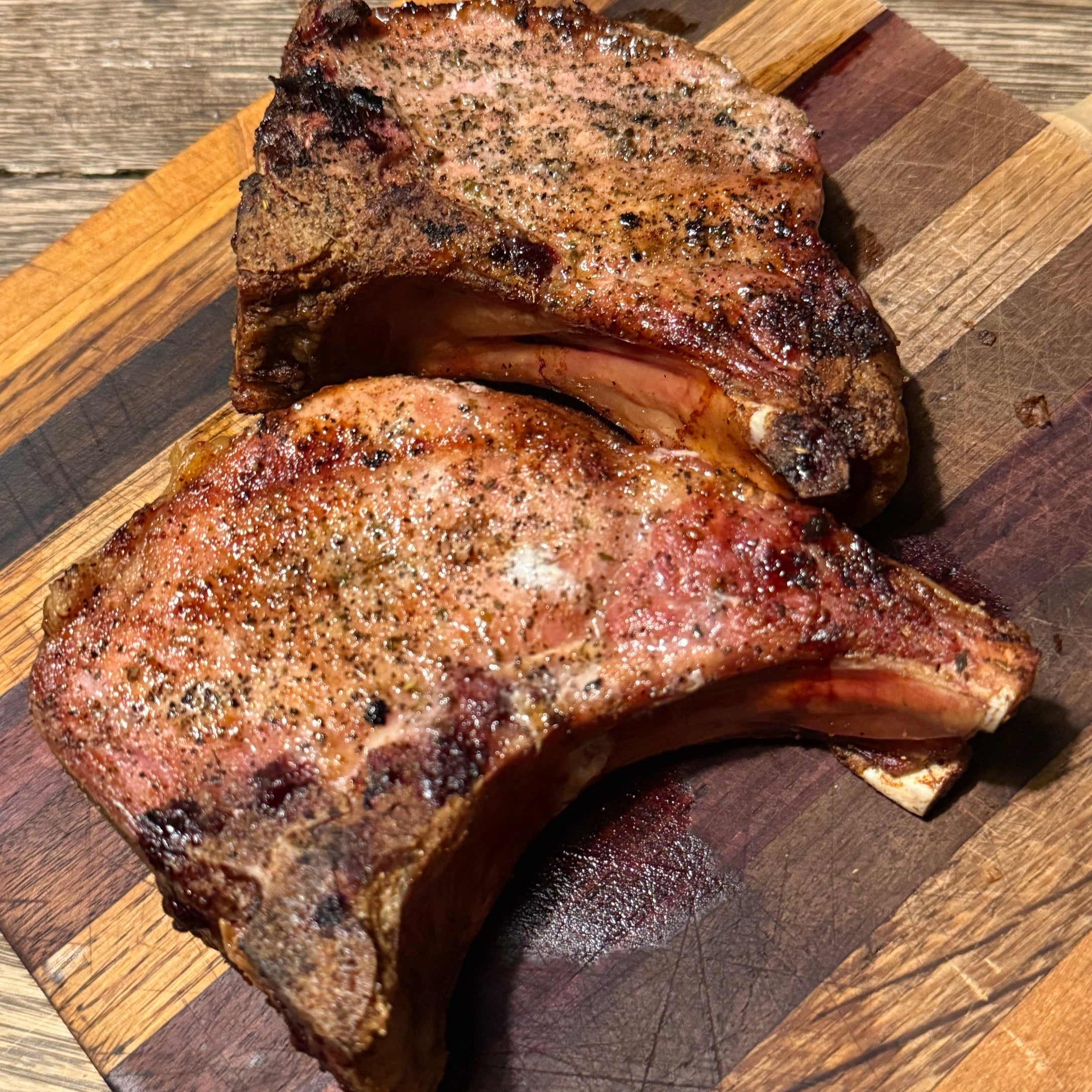 BONE-IN PORK CHOPS – Midwest Prime Farms